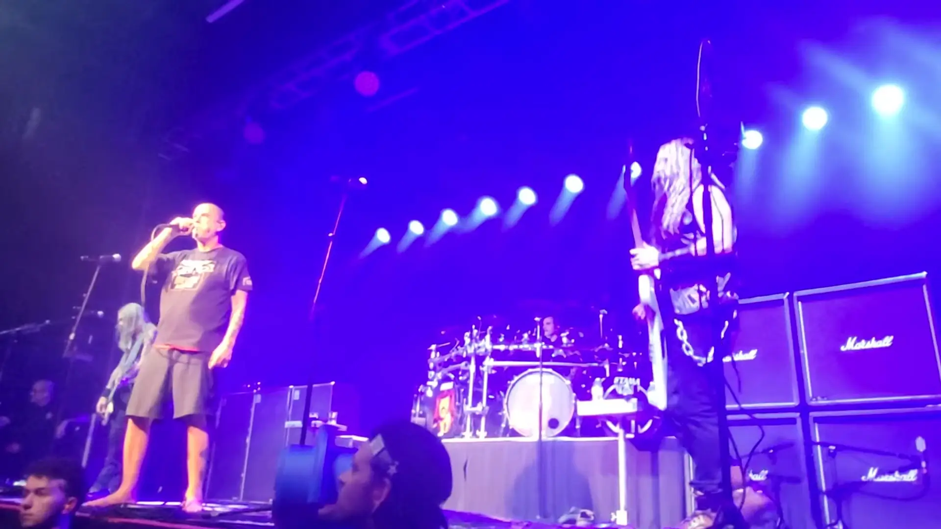 Assista: Metallica e Pantera Juntos em "Walk"? Veja Vídeos